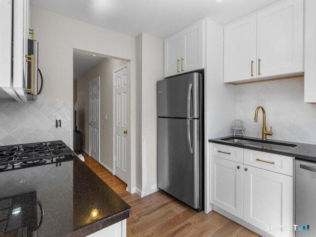 house with 2 bedroom, Bristol CT ES105156545