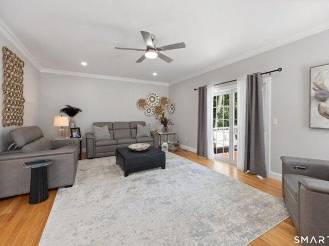 house with 2 bedroom, Bristol CT ES105176477