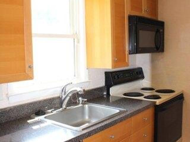 house with 2 bedroom, Bristol CT ES105206518