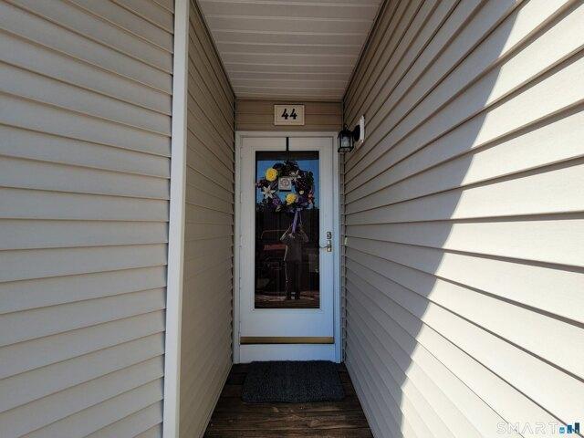 house with 2 bedroom, Bristol CT ES105202394