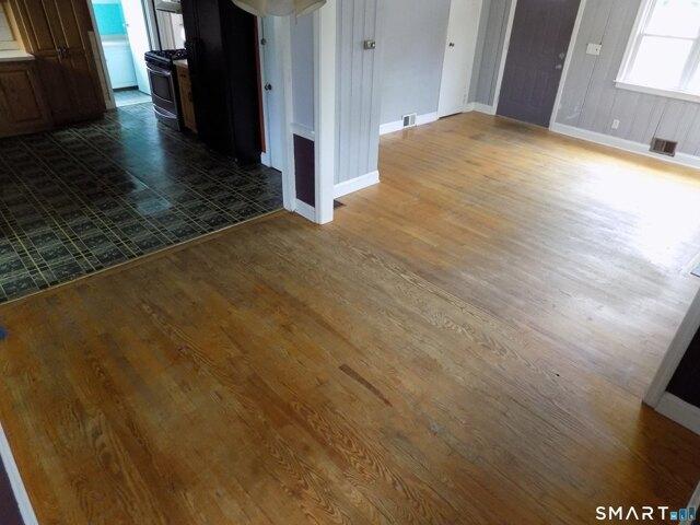 house with 2 bedroom, Bristol CT ES103500075