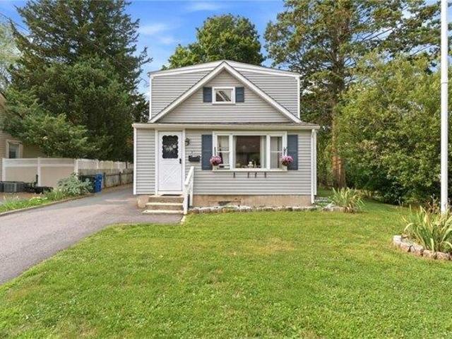 house with 2 bedroom, Bristol RI DS104262253