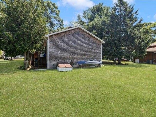 house with 2 bedroom, Bristol RI ES105109008
