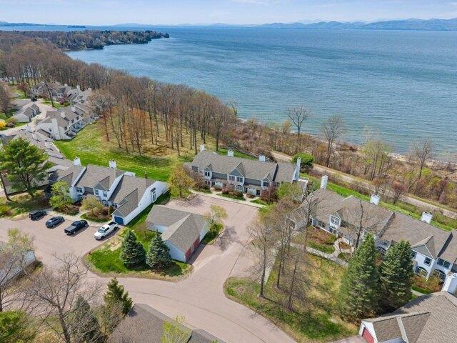 house with 2 bedroom, Burlington VT DLS102280786