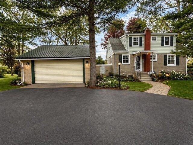 house with 2 bedroom, Burlington VT DLS102318400