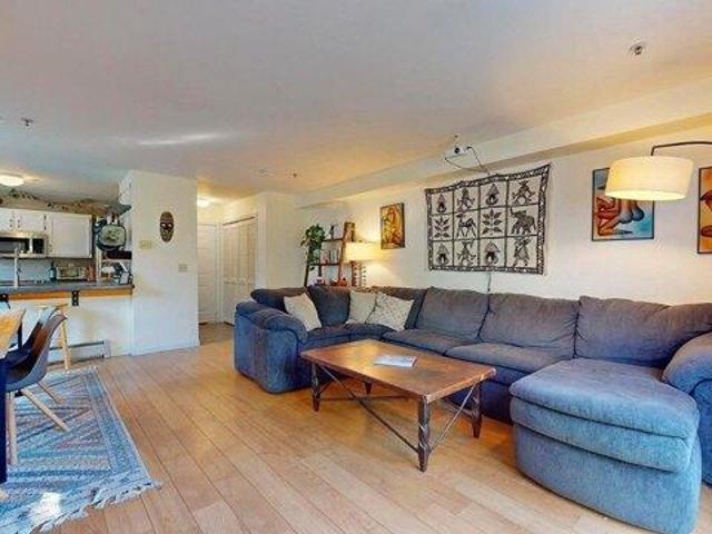 house with 2 bedroom, Burlington VT ES104043267
