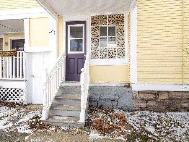 house with 2 bedroom, Burlington VT ES104234087