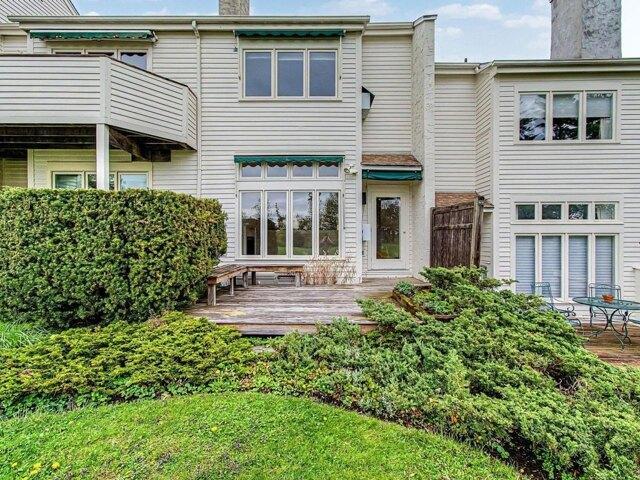 house with 2 bedroom, Burlington VT ES104234828