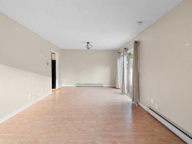 house with 2 bedroom, Burlington VT ES105175066