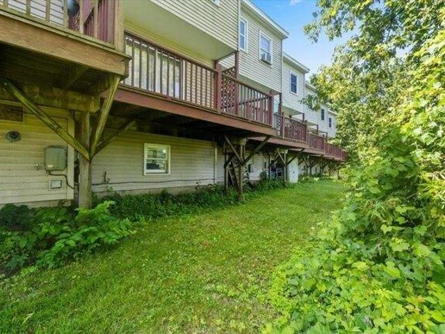 house with 2 bedroom, Burlington VT ES103968773