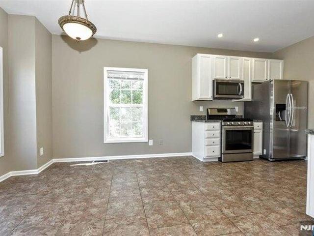 house with 2 bedroom, Butler NJ ES105122737