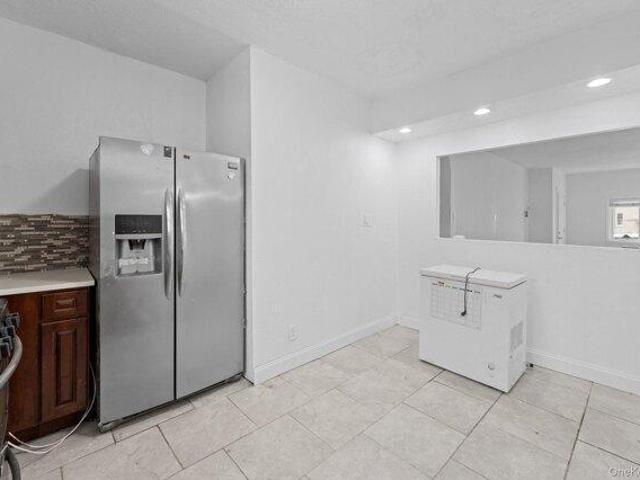 house with 2 bedroom, Cambria Heights NY ES104922131