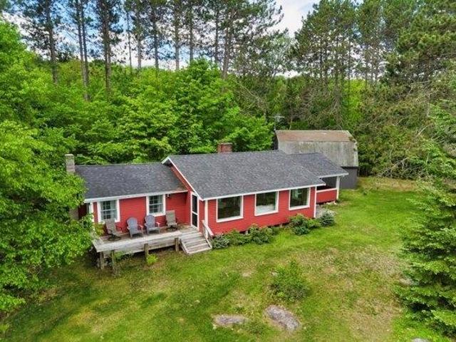 house with 2 bedroom, Campton NH DS103249314