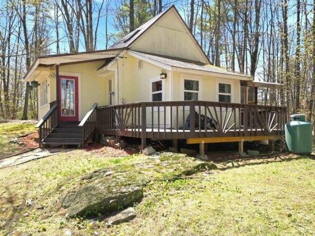 house with 2 bedroom, Canterbury NH DLS102370009