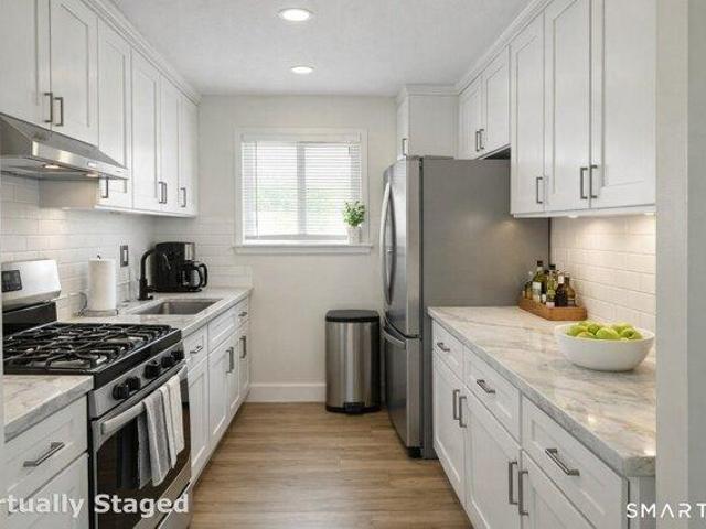 house with 2 bedroom, Canton CT DS103885851