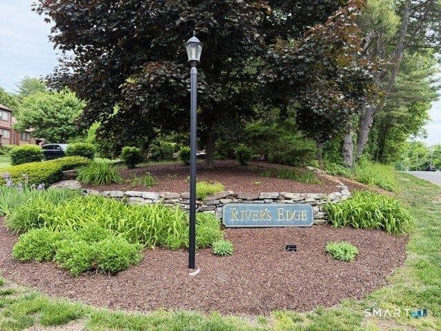 house with 2 bedroom, Canton CT DS104408482