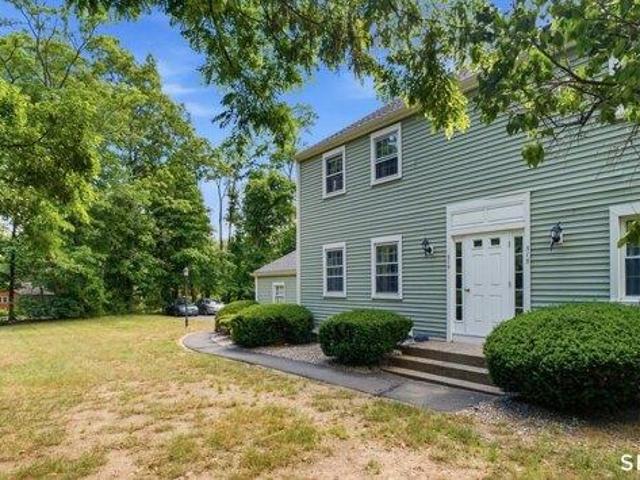 house with 2 bedroom, Canton CT DS104078898
