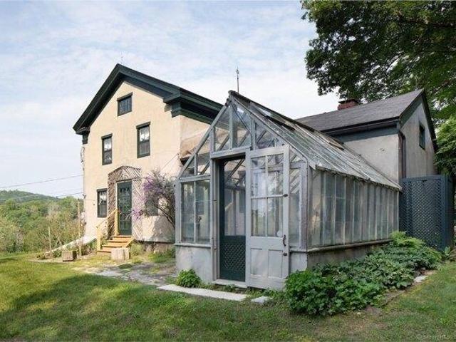 house with 2 bedroom, Canaan CT DS101858529