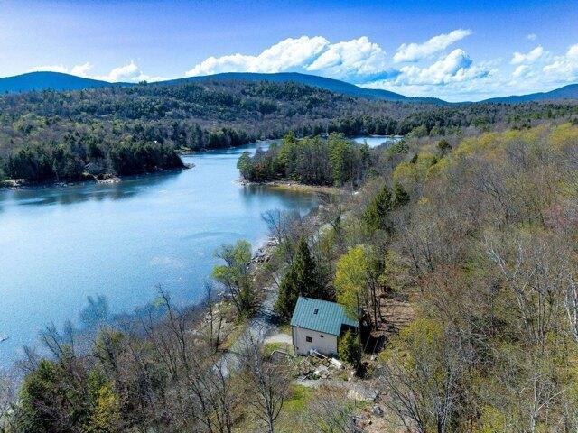 house with 2 bedroom, Canaan NH DLS102635060