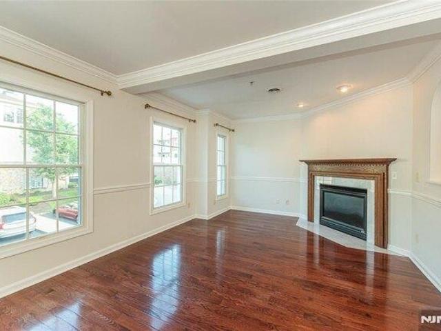 house with 2 bedroom, Caldwell NJ ES102827213