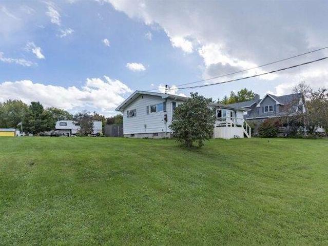 house with 2 bedroom, Cape Vincent NY DLS91432256