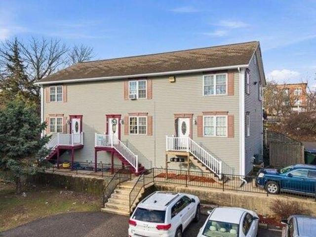 house with 2 bedroom, Central Falls RI ES105144066