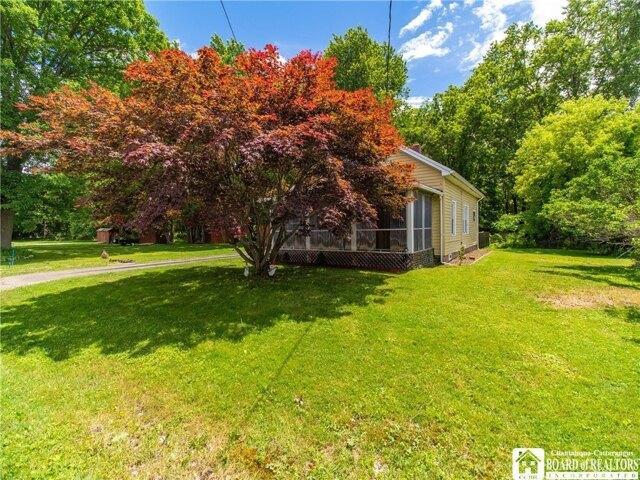 house with 2 bedroom, Celoron NY ES104909018
