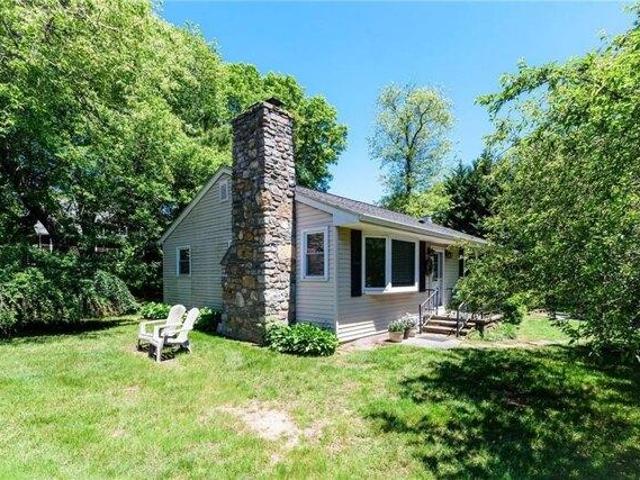house with 2 bedroom, Charlestown RI ES103601743