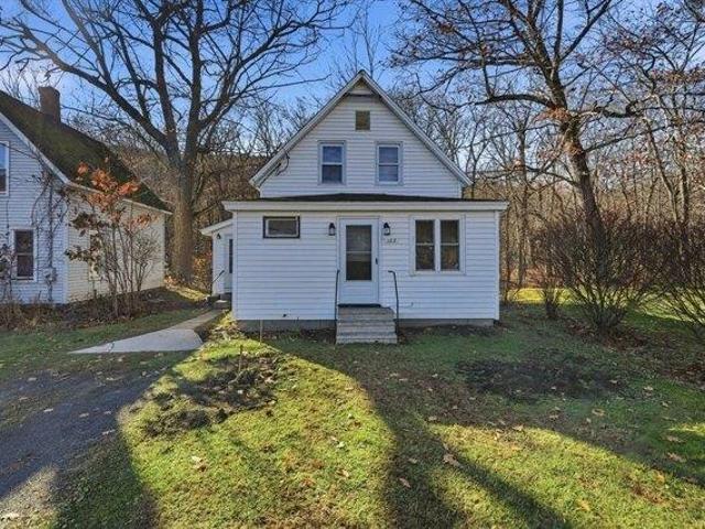 house with 2 bedroom, Chester MA DS102635521