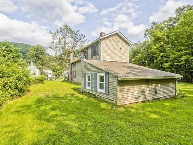 house with 2 bedroom, Chester MA ES105041553