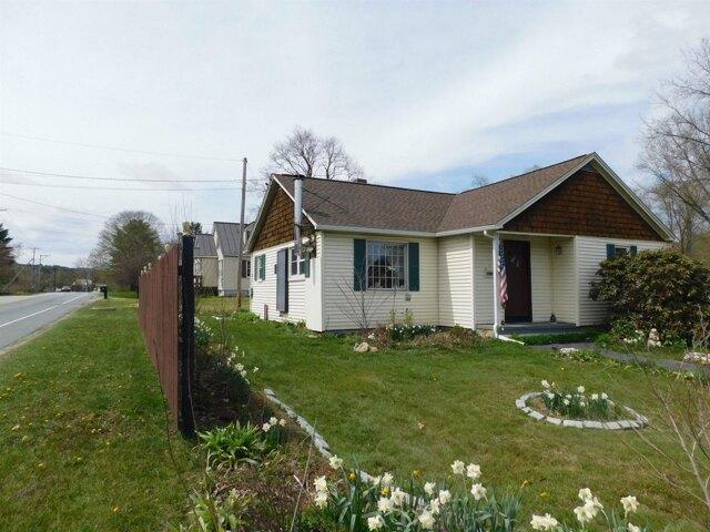 house with 2 bedroom, Chester VT DLS102158474