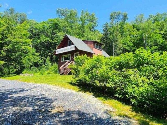 house with 2 bedroom, Chester VT DS104116229