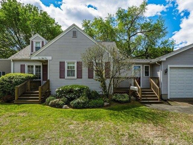 house with 2 bedroom, Chicopee MA DS102563647