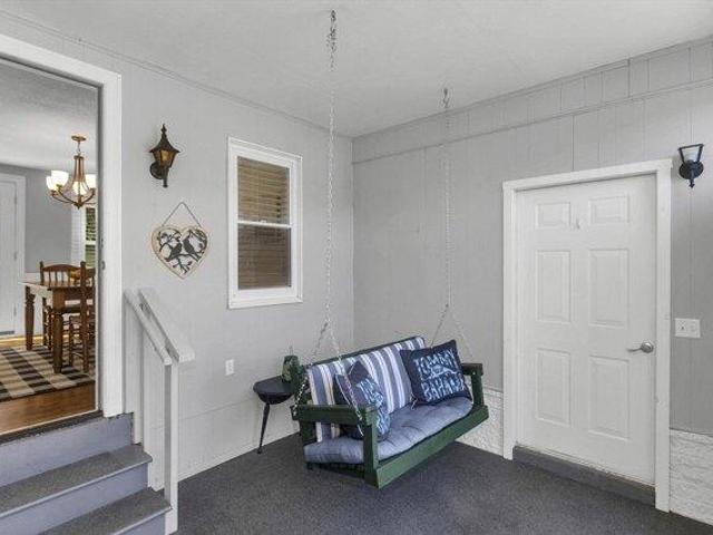 house with 2 bedroom, Chicopee MA ES103807768