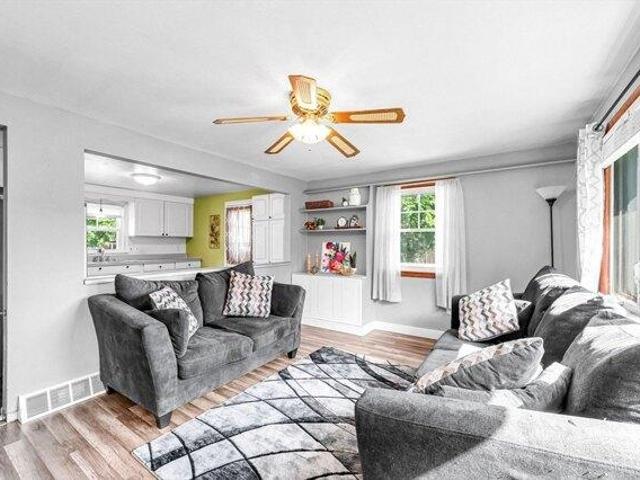 house with 2 bedroom, Chicopee MA ES104481123