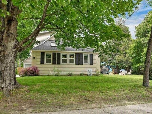 house with 2 bedroom, Concord NH DS102670837