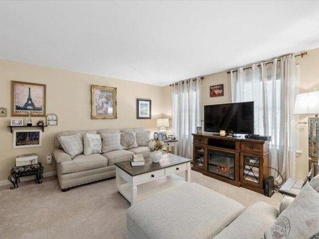 house with 2 bedroom, Concord NH ES104807978