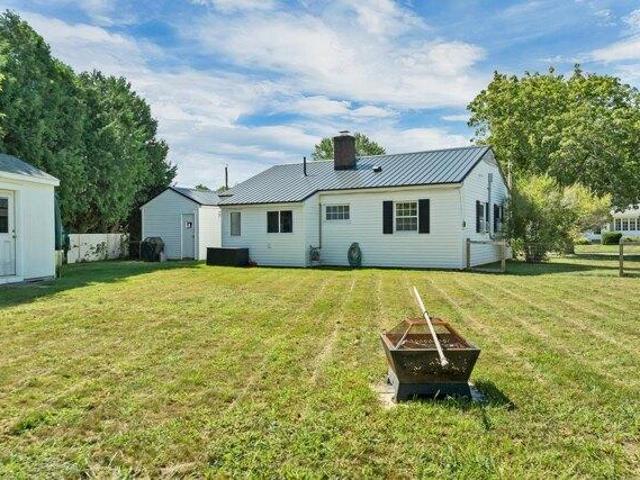house with 2 bedroom, Concord NH ES105095792