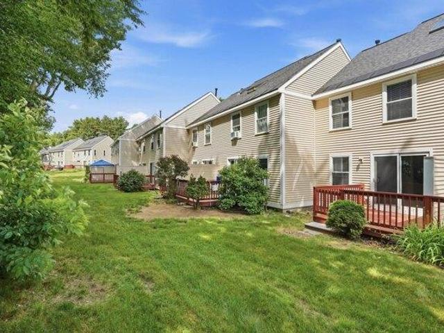 house with 2 bedroom, Concord NH ES103968484