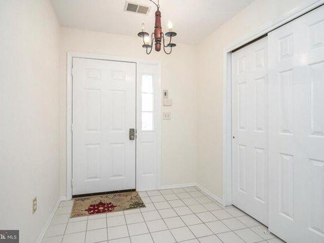 house with 2 bedroom, Columbus NJ DLS102280443