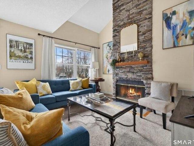 house with 2 bedroom, Colchester CT ES104191628