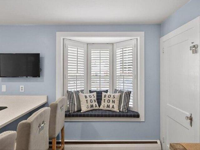 house with 2 bedroom, Cotuit MA ES103806867