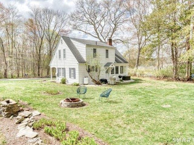 house with 2 bedroom, Coventry CT DLS102477425