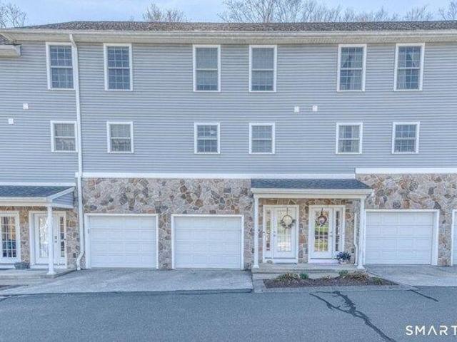 house with 2 bedroom, Coventry CT DS102478994