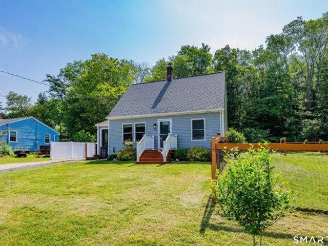 house with 2 bedroom, Coventry CT DS104373845