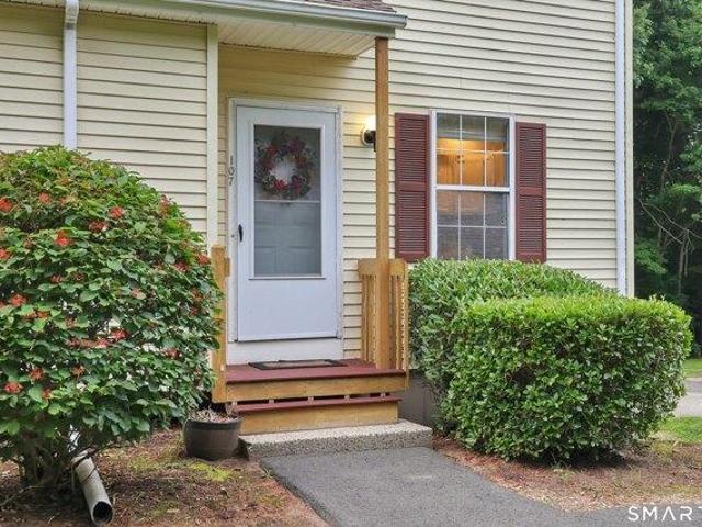 house with 2 bedroom, Coventry CT ES104835945