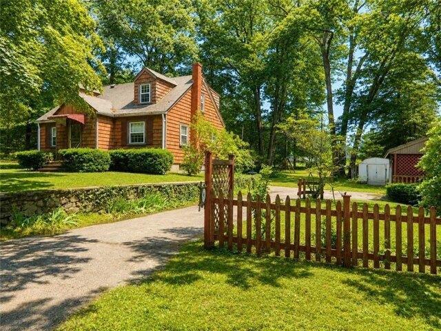 house with 2 bedroom, Coventry RI DS104045821