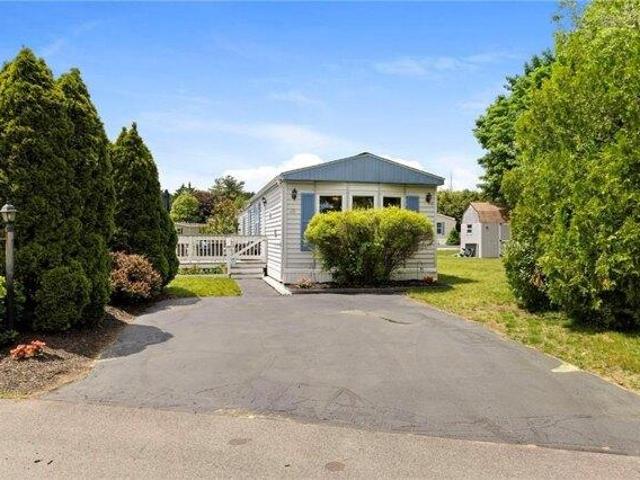 house with 2 bedroom, Coventry RI ES104540781