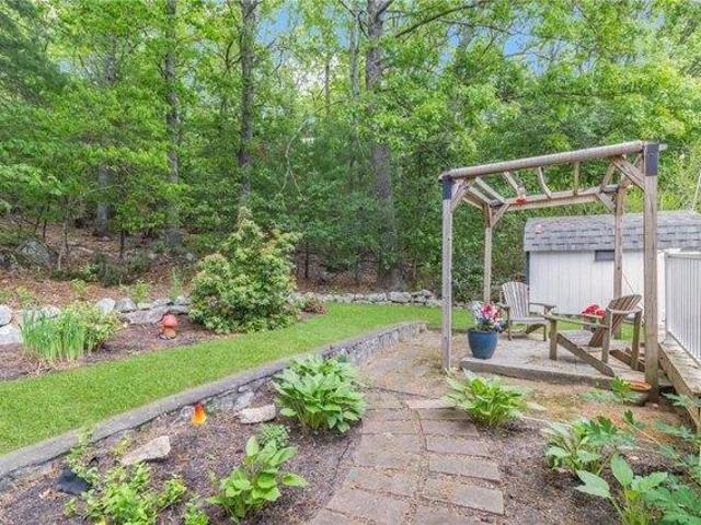 house with 2 bedroom, Coventry RI ES104650156