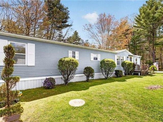 house with 2 bedroom, Coventry RI ES105172601
